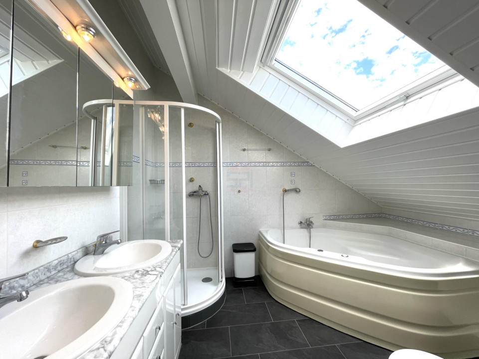 Villa contiguë de 125m2 avec 4 chambres entièrement rénovée 5.5 pièces ...