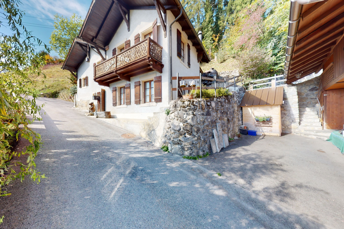 Maison rénovée de 4,5 pièces - Les Posses-sur-Bex 4.5 pièces 106 m2